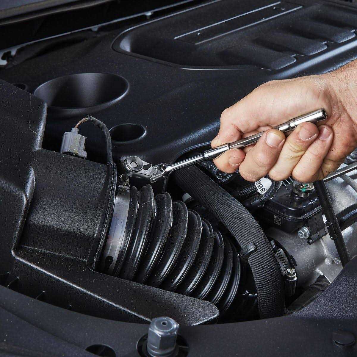 Icon Locking Flex Head Ratchet and Bit Set - Shop Hardware Tools for ...