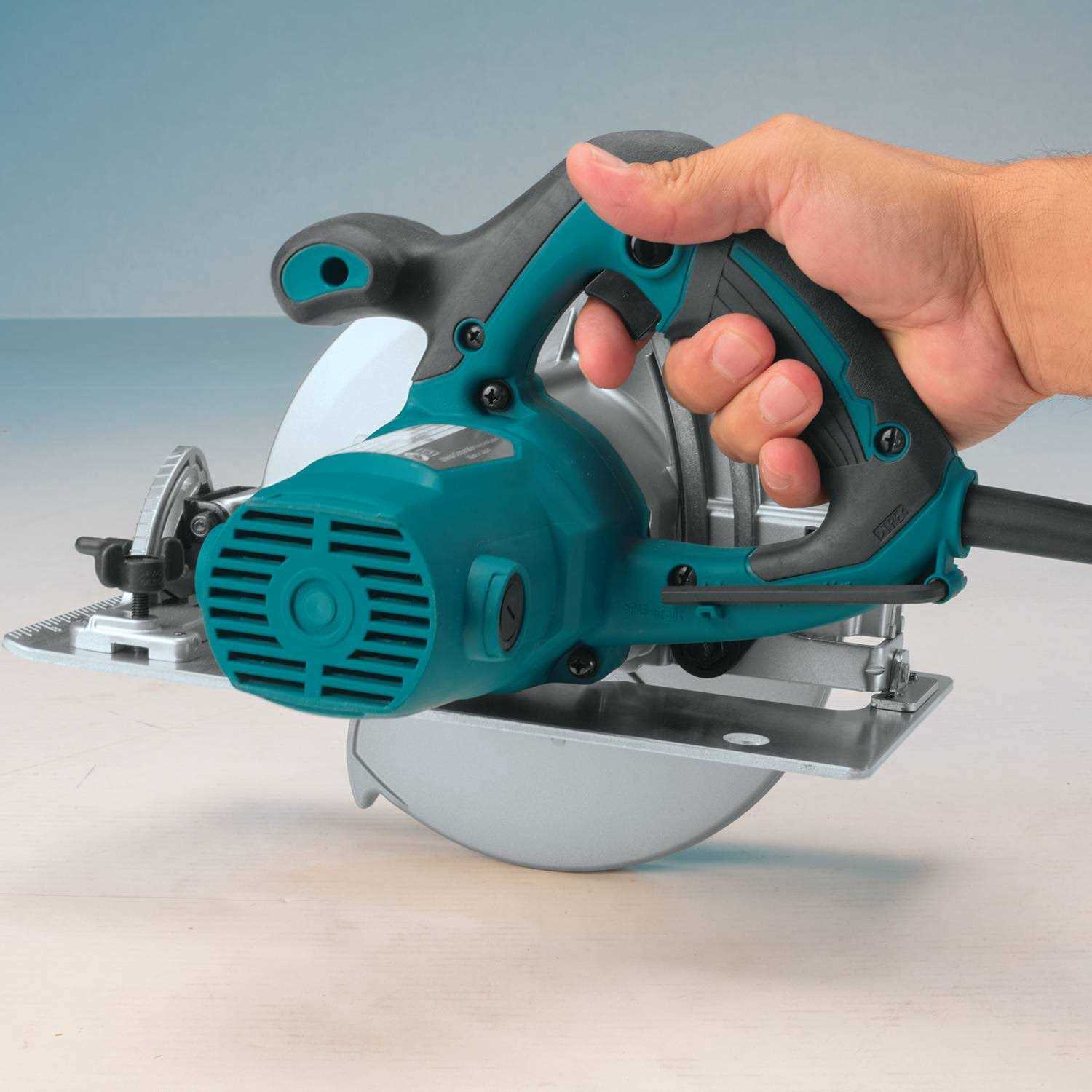 Makita HS7600 Circular Saw 7-1/4 - Shop Hardware Tools for Work and Home