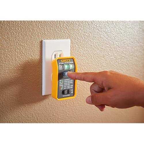 Fluke ST120 GFCI Socket Tester - Shop Hardware Tools for Work and Home