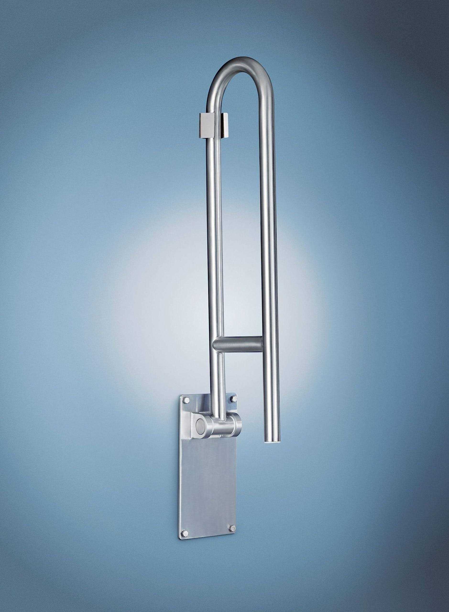 Moen Stainless 30 Flip Up Grab Bar - Shop Hardware Tools for Work and Home