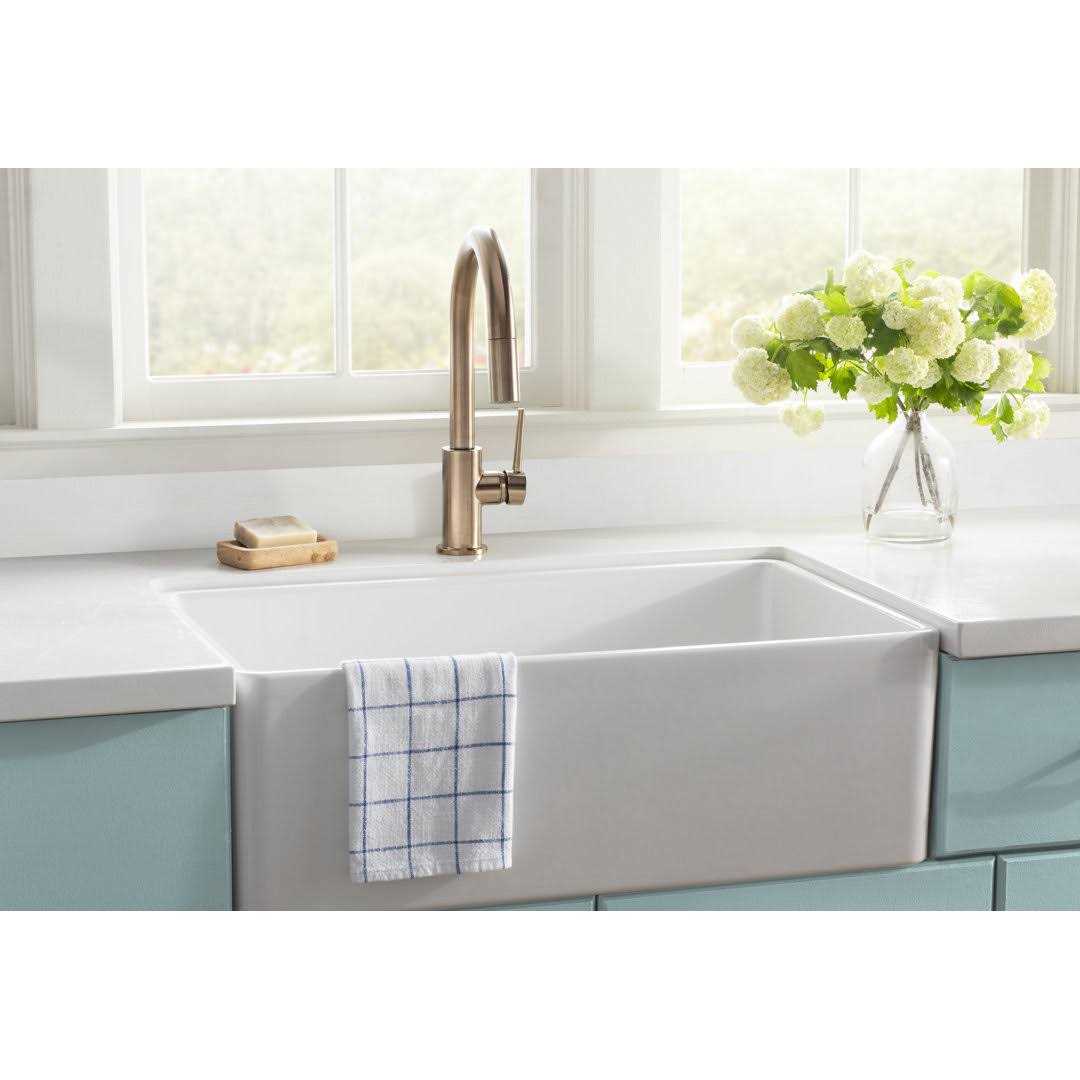 Delta 9159-CZ-DST Trinsic Single Handle Pull-Down Kitchen Faucet - Shop ...